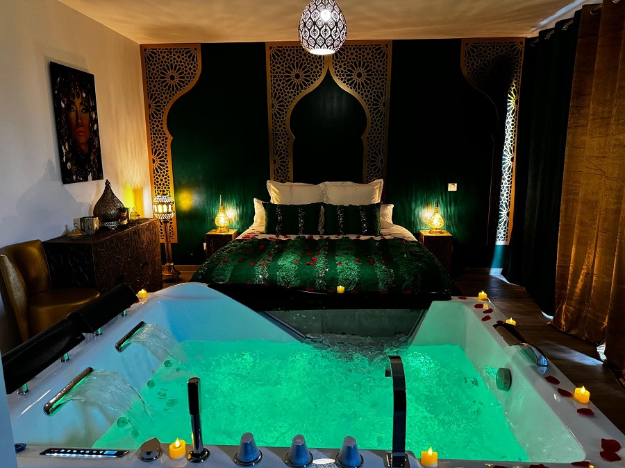 RIAD MAJORELLE Loveroom aux portes de Paris - Nuit d'Amour